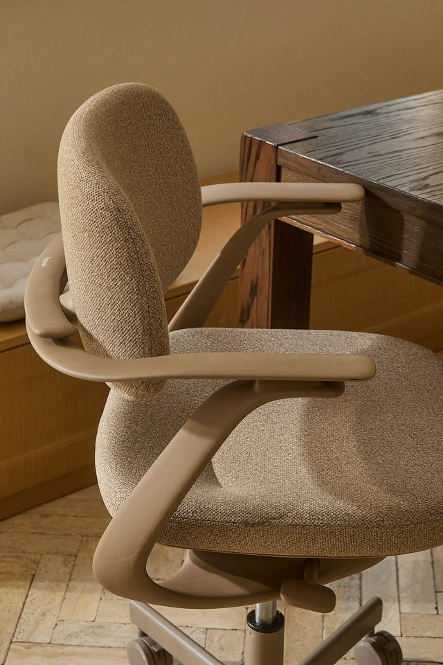 BISKIT Ergonomic Chair – TopJob